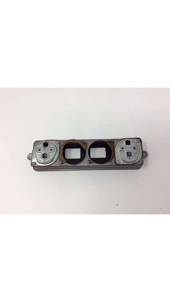 C-524EE Cessna Instrument Gauge Cluster Case Housing (C-524EE) C-524EE Cessna Instrument Gauge Cluster Case Housing (C-524EE)
